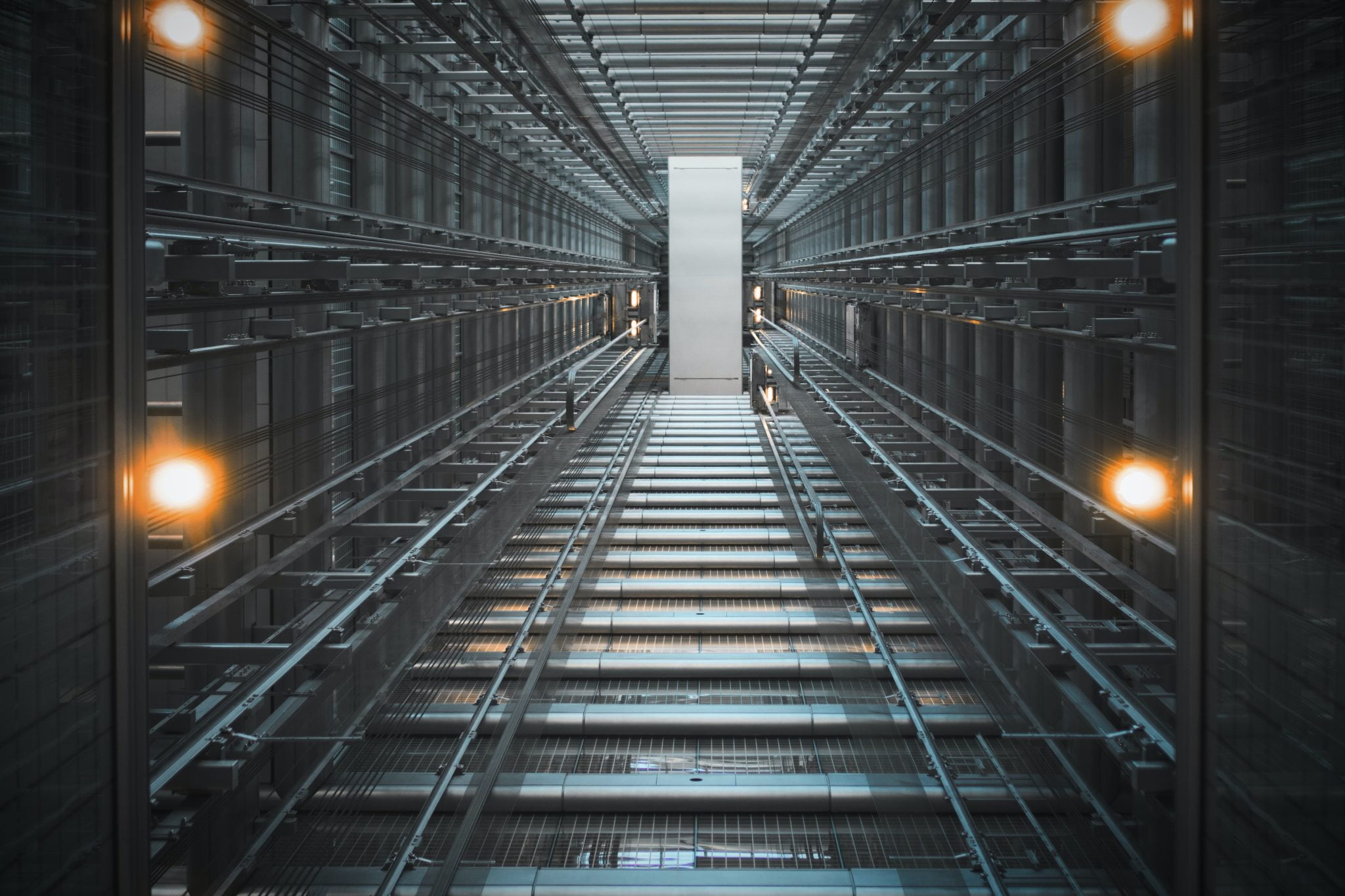 Exploring The 7 Key Components Of A Scalable Server Architecture ...